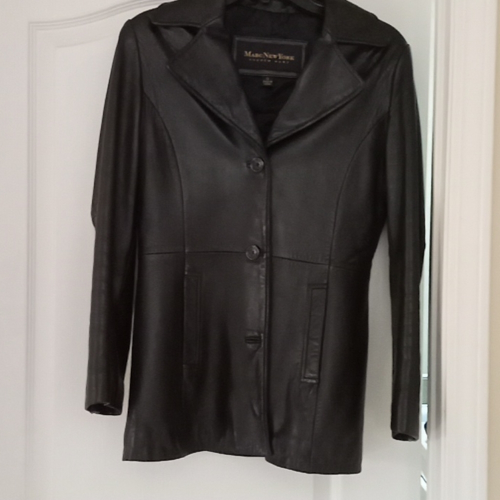 Beautiful Black Leather Andrew Marc Jacket - Gem